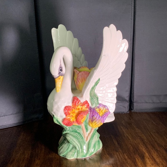 Fitz and Floyd | Accents | Fitz Floyd 995 Vintage Ceramic Swan Tulips ...